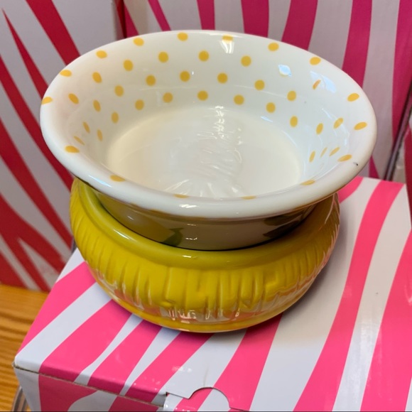 Pink Zebra | Accents | Pink Zebra Lemon Simmer Pot | Poshmark